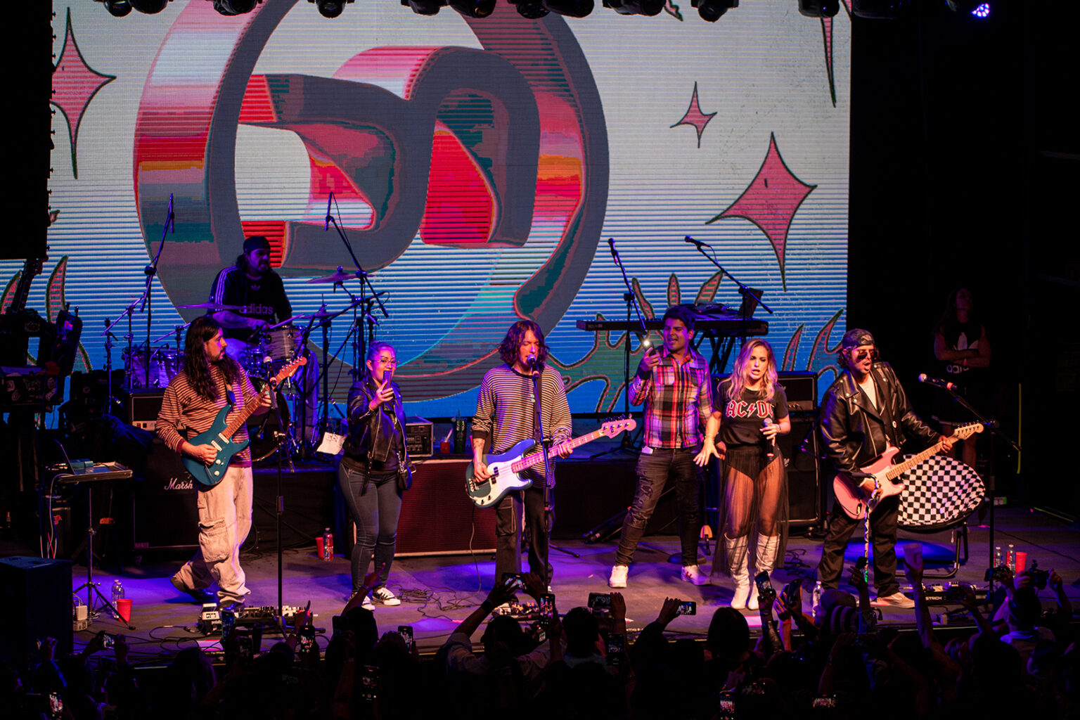 Kudai y Nikki Clan en C4 Concert House – C4 Concert House